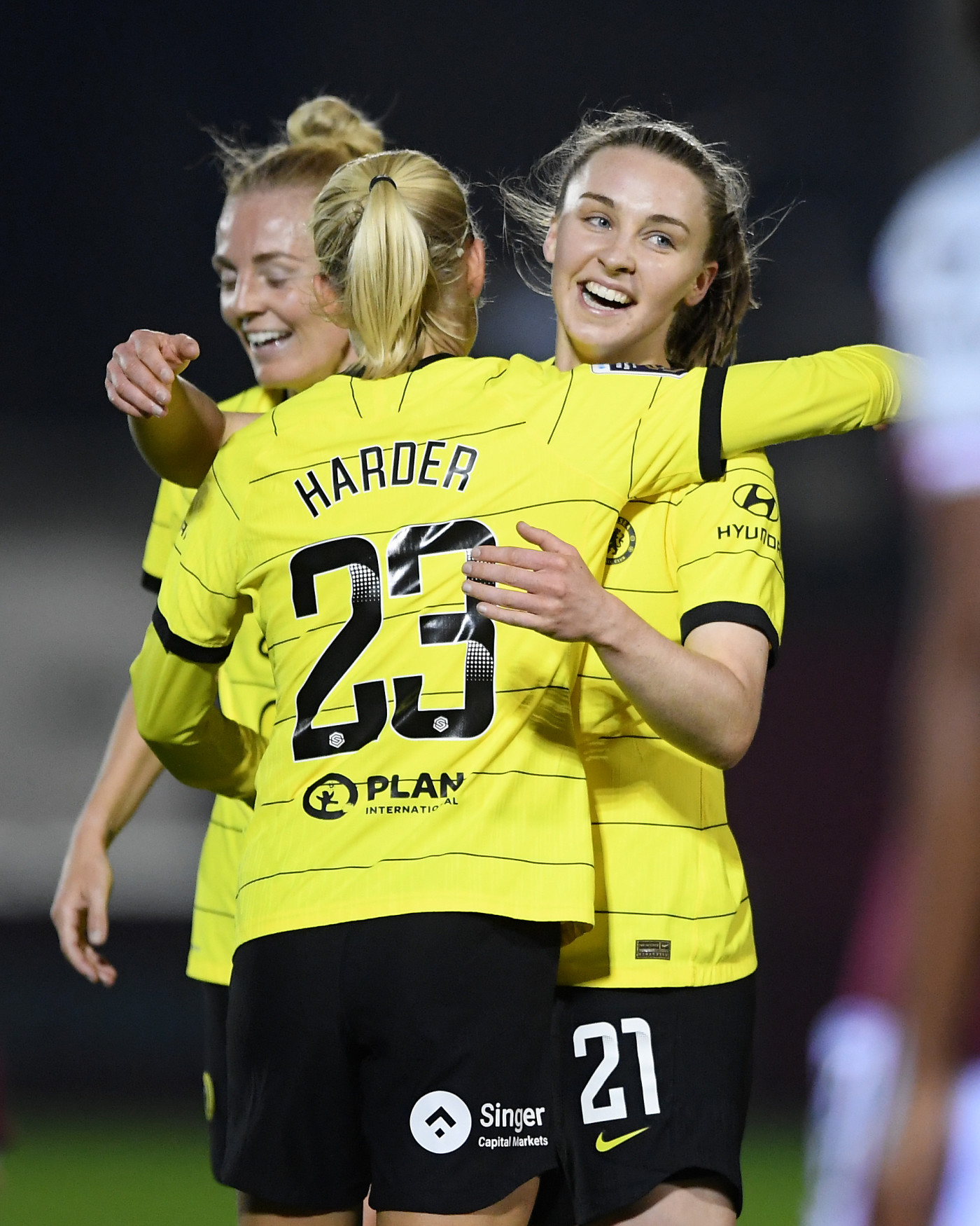 Niamh Charles | Profile | Official Site | Chelsea Football Club