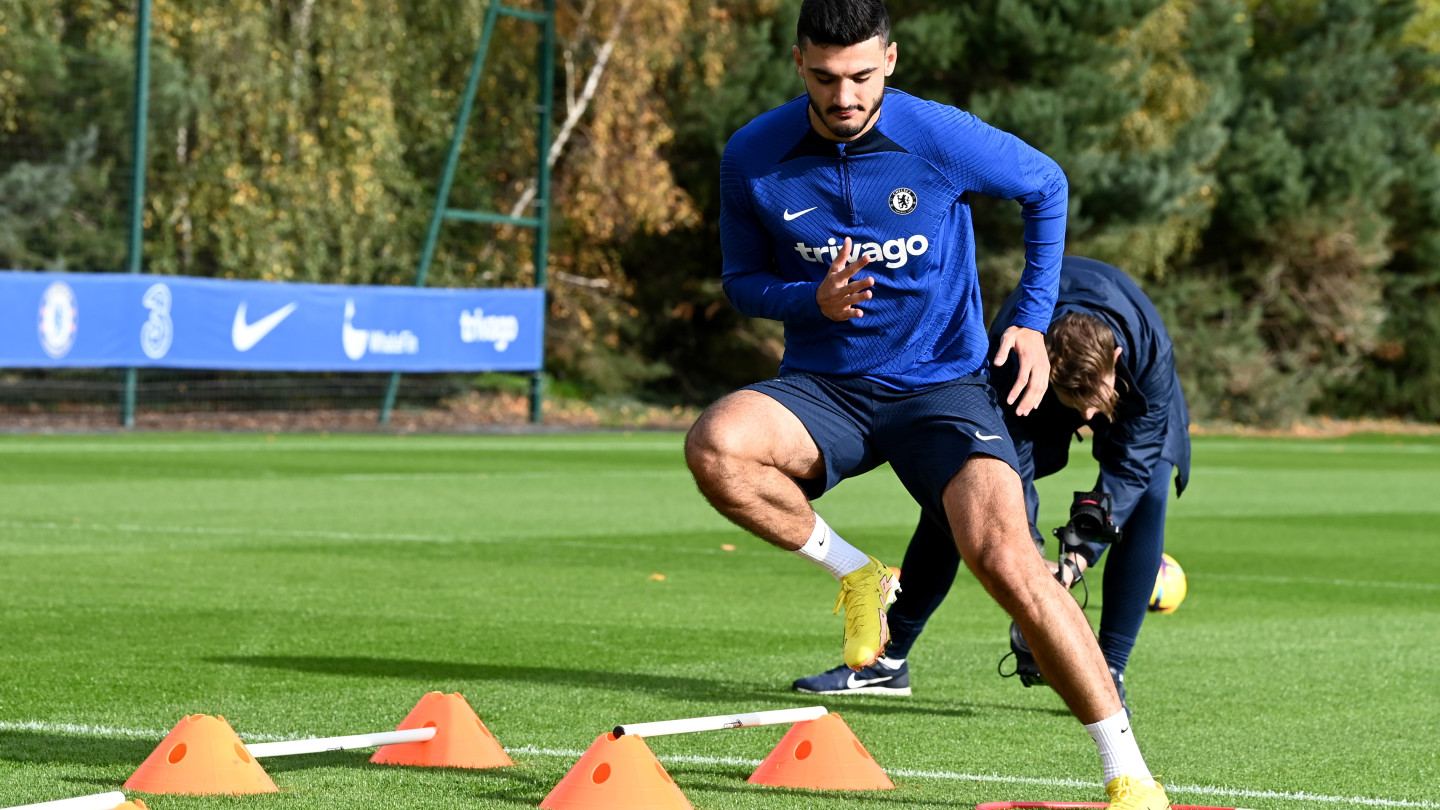 Putting in the work | Video | Official Site | Chelsea Football Club