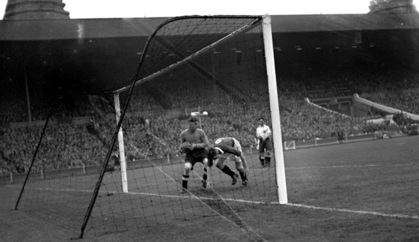 Chelsea in the Second World War | Official Site | Chelsea Football Club